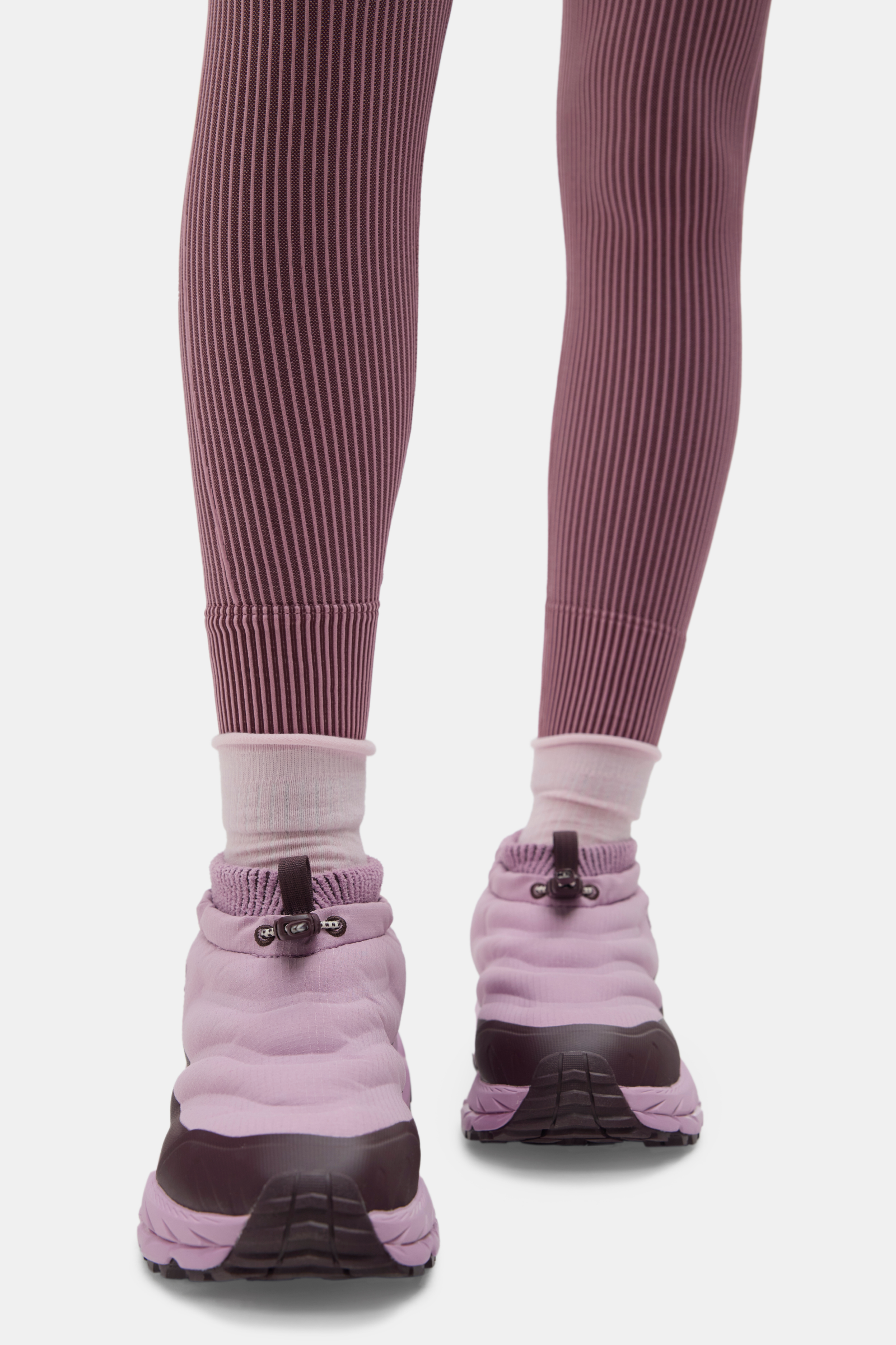 Halfdays | HOKA Kaha 2 Frost Moc GTX